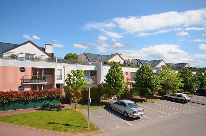 Appartement à vendre - Bois-dArcy, La Tremblaye - 3 pièces - 2 chambres