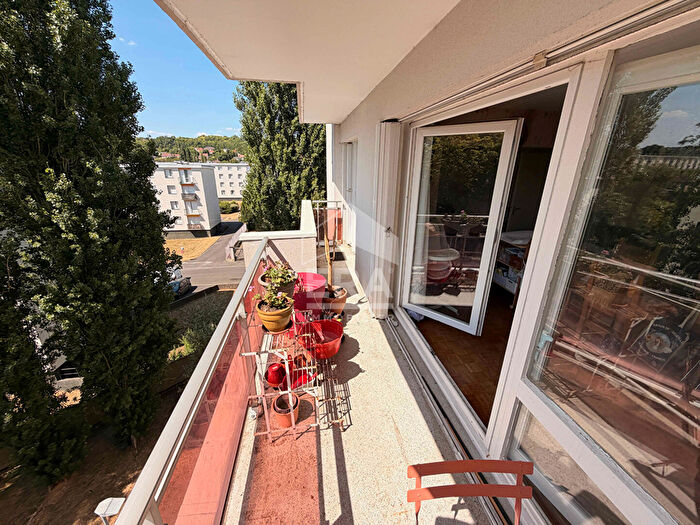 Appartement 4 pièces à vendre - Montereau-Fault-Yonne, Ville basse