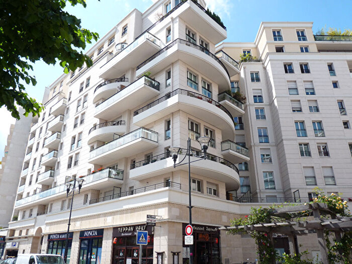 Appartement à louer - Courbevoie, Marceau République - 2 pièces - 1 chambre