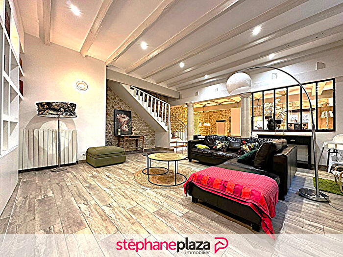 Maison à vendre - Bagnols-sur-Cèze, Centre-ville - 6 pièces - 3 chambres