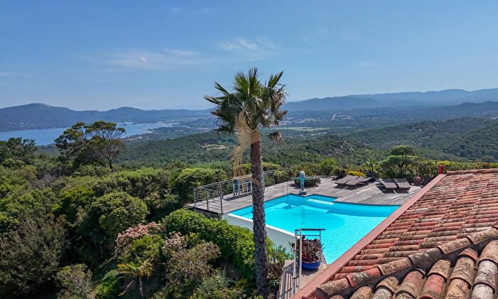 Porto-Vecchio : Maison 8 pièces à vendre