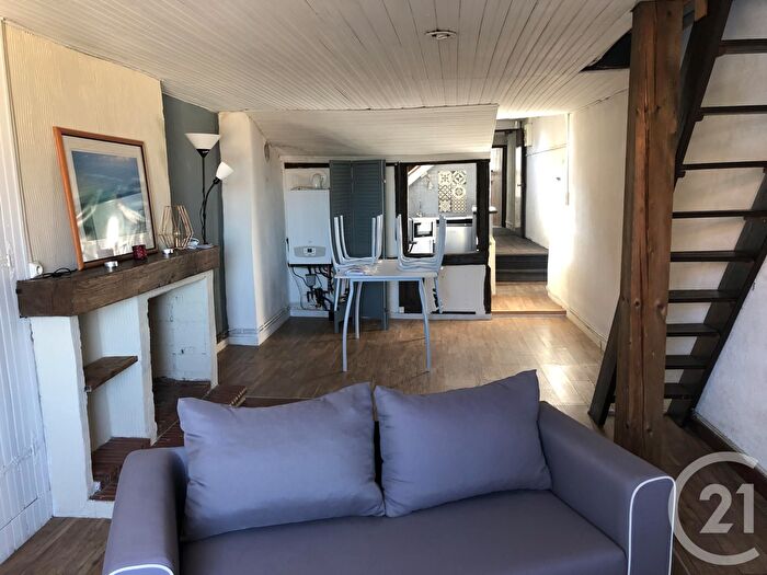 Nevers, République, Préfecture : Appartement 2 pièces à louer