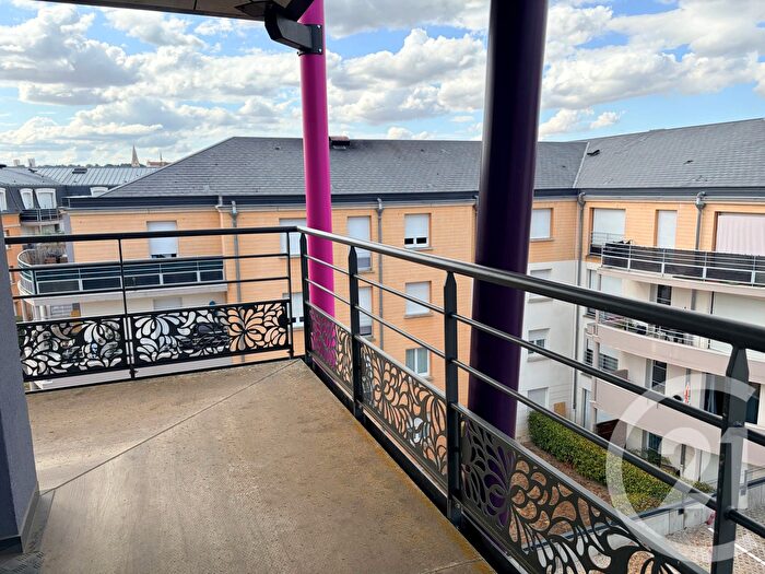 Appartement 4 pièces à Auxerre, Saint-Gervais, Brazza, à louer