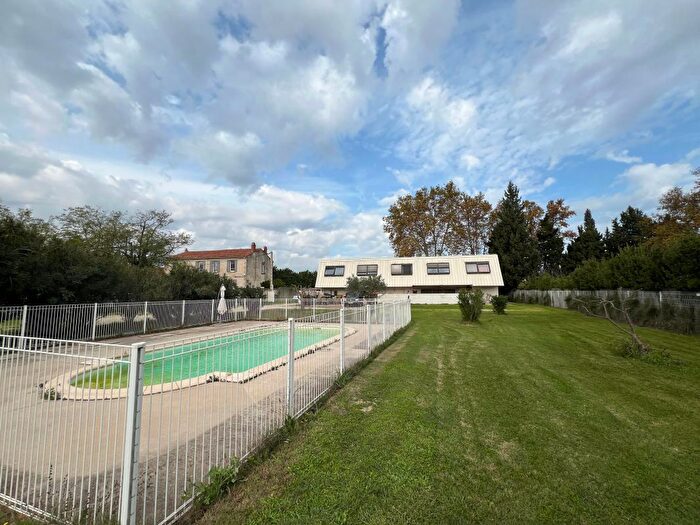 Appartement à vendre - Barbentane - 3 pièces - 2 chambres