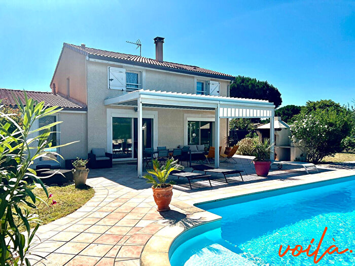 Maison à vendre - Villemoustaussou - 6 pièces - 5 chambres