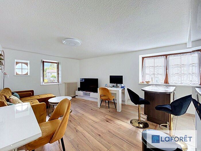 Farges : Appartement 2 pièces à louer