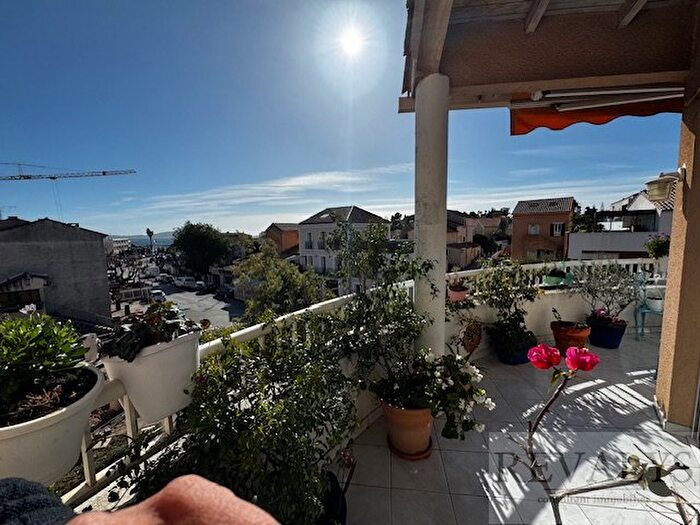 Appartement à vendre - Carqueiranne - 3 pièces - 2 chambres