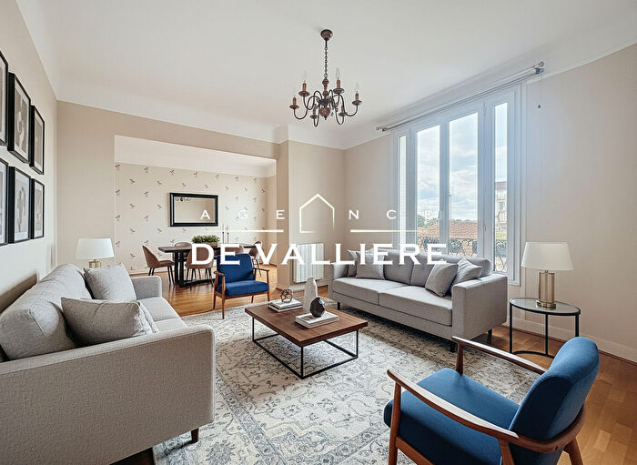 Appartement 4 pièces à vendre - Nanterre, Centre-ville