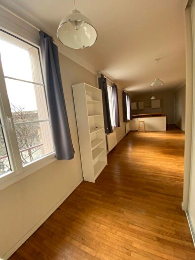 Appartement à louer - Mantes-la-Jolie, Centre-ville - 2 pièces - 1 chambre