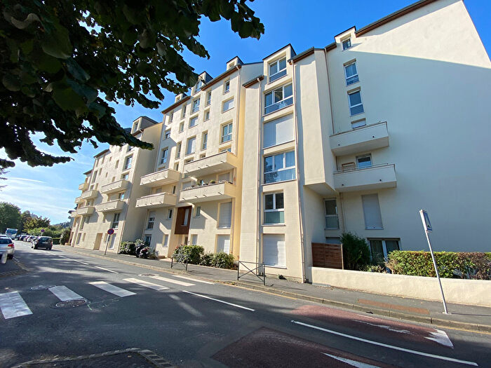 Appartement à louer - Caen, Saint-Jean Etudes, Saint-Gilles - 1 pièce