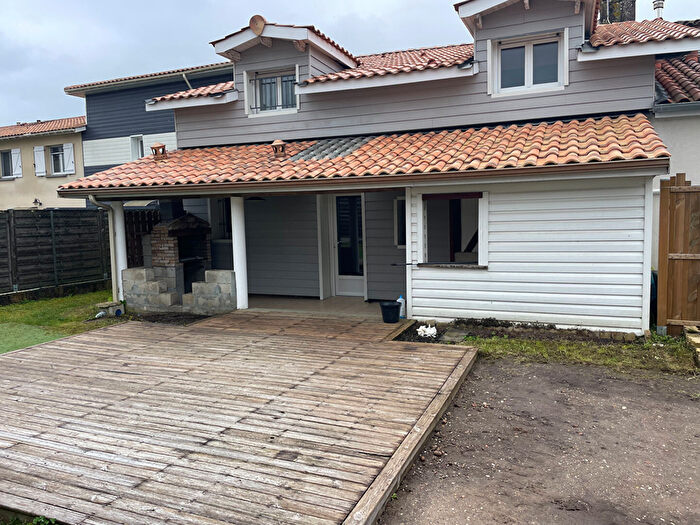 Maison à louer - Cadaujac - 4 pièces - 3 chambres