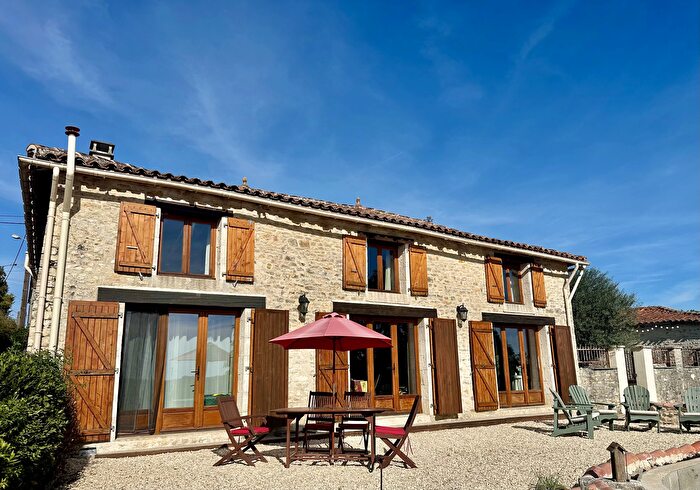 Maison 8 pièces à vendre - Cellefrouin