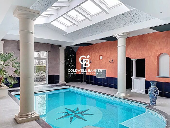 Maison à vendre - Jazennes - 10 pièces - 5 chambres