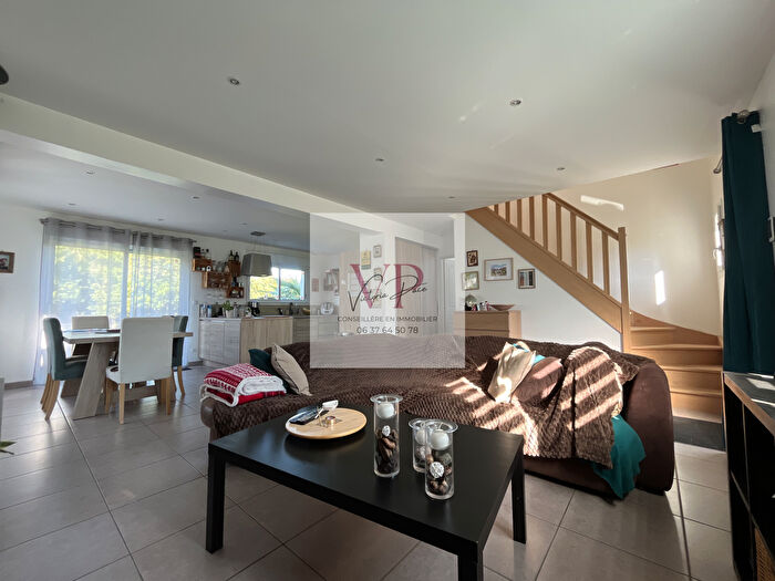 Maison à vendre - La Rivière-Saint-Sauveur - 5 pièces - 4 chambres