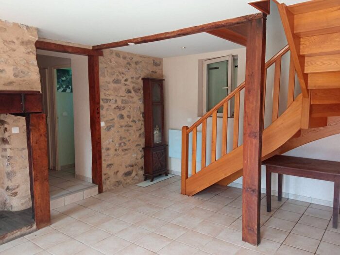 Maison 4 pièces à louer - Eyburie