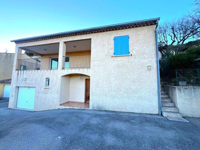 Maison à louer - Villeneuve - 4 pièces - 3 chambres