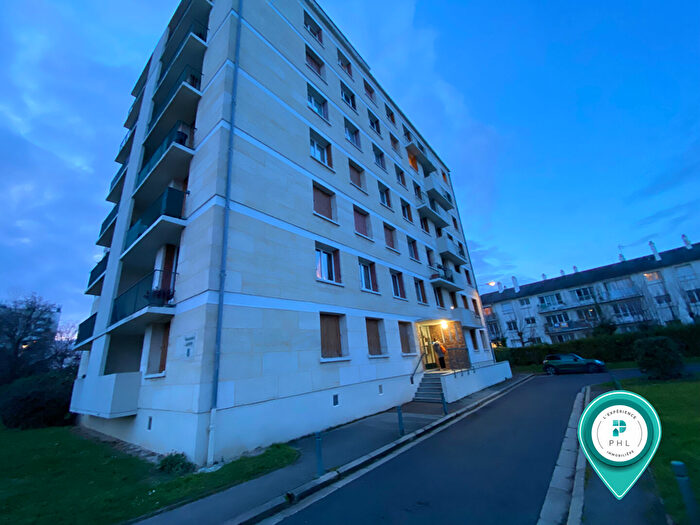 Appartement à louer - Caen, Vaucelles - 4 pièces - 2 chambres