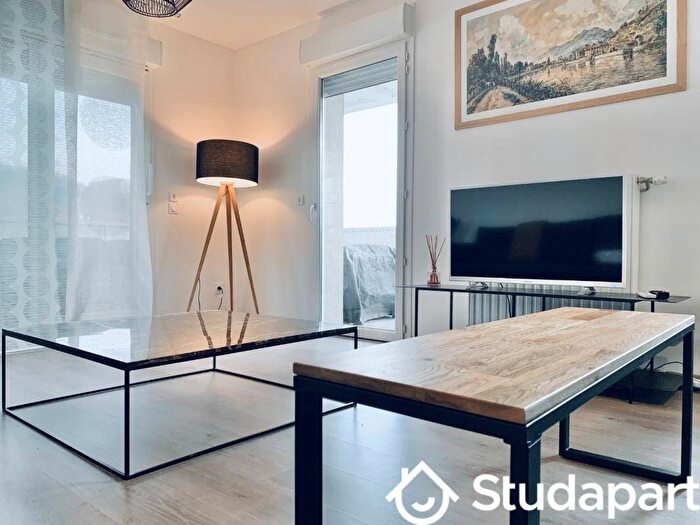 Appartement à louer - Berriat-Ampere, Grenoble - 3 pièces - 1 chambre