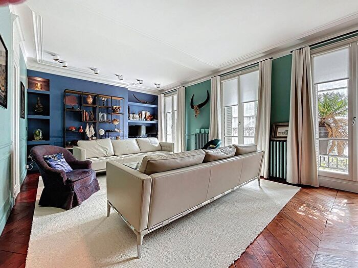 Appartement 4 pièces à louer à Gros Caillou, Paris 7ème arrondissement