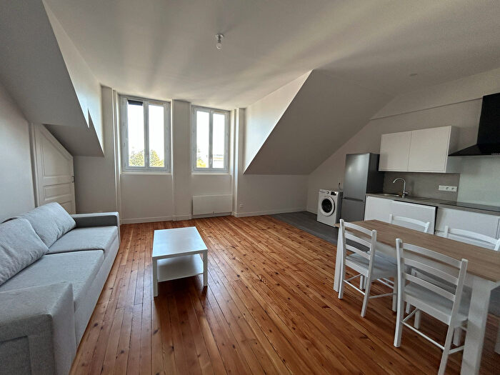 Appartement 4 pièces à louer - Nantes, Hauts-Pavés, Saint-Pasquier, Saint-Félix, Université