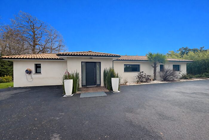 Maison à vendre - Yvrac - 7 pièces - 5 chambres