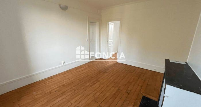 Appartement 3 pièces à louer à Rive Droite-Apport Paris Gare, Corbeil-Essonnes