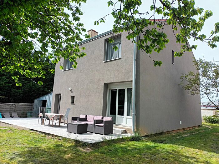 Maison à vendre - Blanzy - 6 pièces - 5 chambres