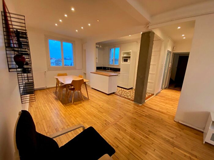 Appartement 3 pièces à louer - Quartiers Centre, Colombier