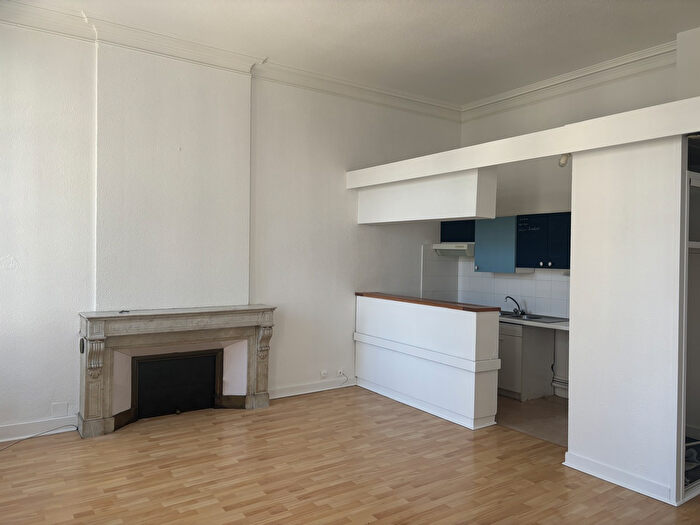 Appartement à louer - Bordeaux, Saint-Christoly - 3 pièces - 2 chambres
