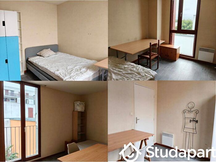 Appartement à louer - Aeroport-Ecarts, Saint-Jacques-de-la-Lande - 1 pièce - 1 chambre