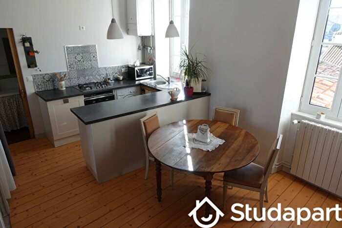 Appartement à louer - Centre Ville, La Rochelle - 2 pièces - 1 chambre