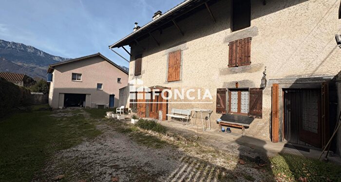 Maison à vendre - Tencin - 4 pièces - 3 chambres