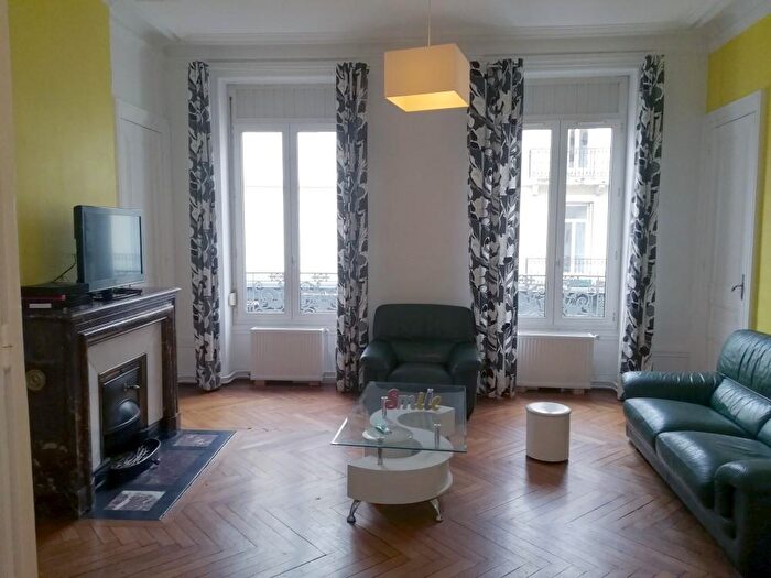 Appartement à louer - Saint-Étienne, Tardy, Colline des Pères, Bizillon - 1 pièce - 1 chambre