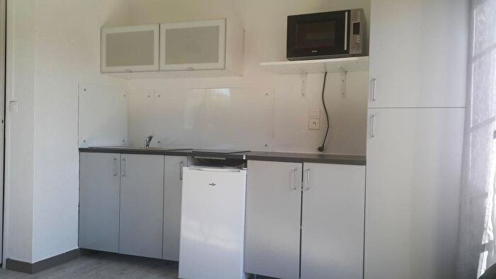 Appartement 1 pièce à Les Aires-Notre Dame, Gardanne, à louer