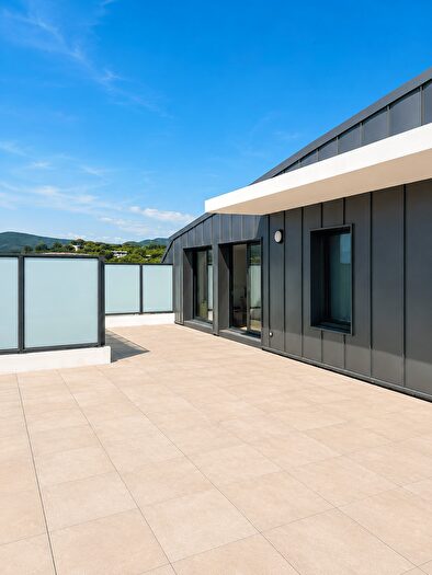Nord, La Ciotat : Appartement 3 pièces à louer