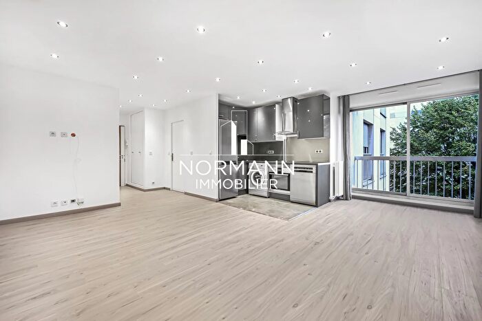 Appartement à vendre - Neuilly-sur-Seine, Parc de Neuilly - 1 pièce