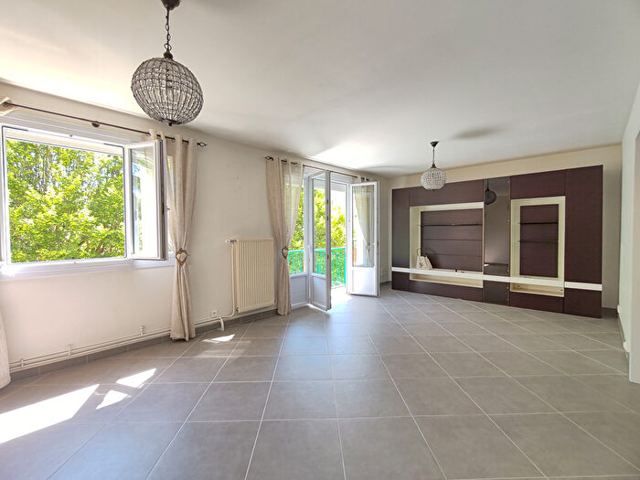 Appartement 4 pièces à vendre à Nantes, Eraudière, La Marrière, Rond-point de Paris