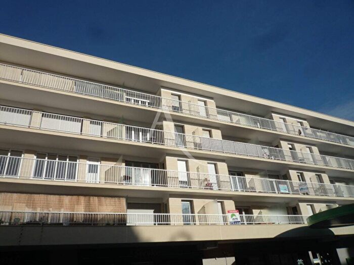 Appartement à louer - Ancien Centre Ville, Ermont - 1 pièce