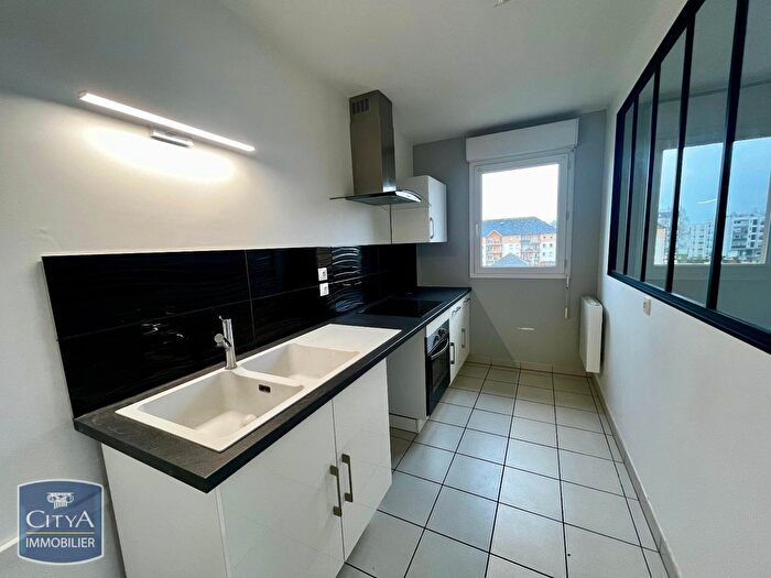 Appartement à louer - Lisieux, Hauteville - 4 pièces - 3 chambres