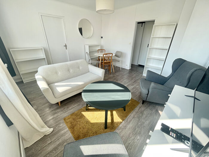 Appartement à louer - Nantes, Saint-Clément, Jardin des plantes, Caserne Lamoricière - 4 pièces - 3 chambres