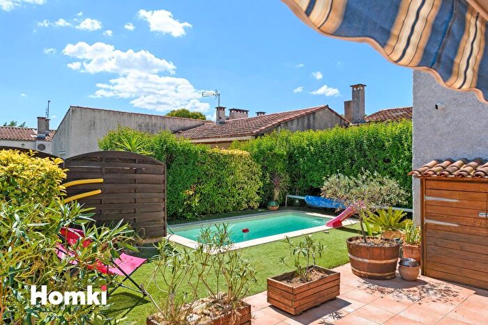 Maison à vendre - Milhaud - 4 pièces - 3 chambres