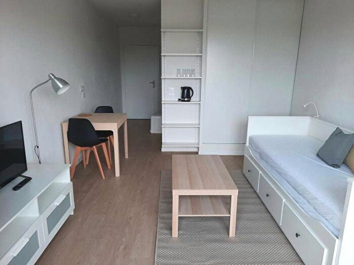 Appartement 1 pièce à louer à Zone Industrielle Quatre Pavillons-La Gardette, Lormont
