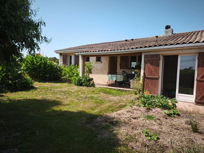 Maison à vendre - Pugnac - 5 pièces - 3 chambres