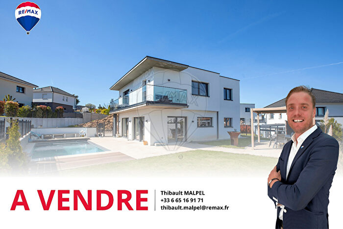 Maison à vendre - Hagenthal-le-Haut - 6 pièces - 4 chambres