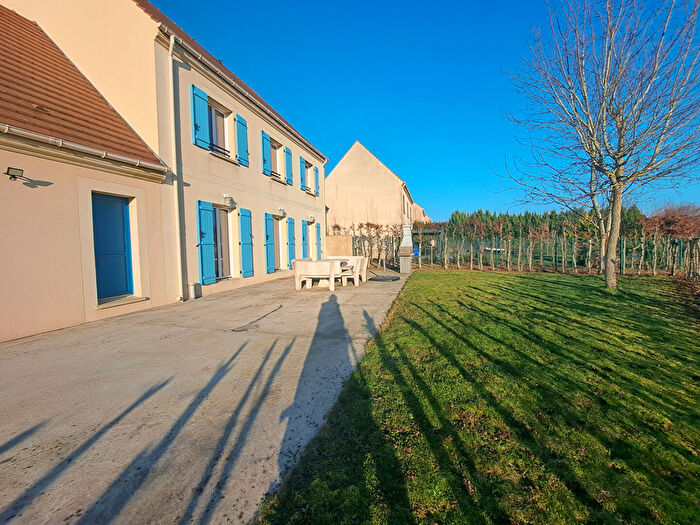 Maison à vendre - Neuilly-en-Thelle - 8 pièces - 6 chambres