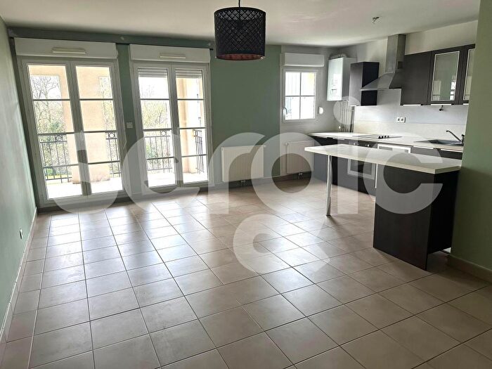 Appartement à louer - Reims, Europe, Chemin Vert - 3 pièces - 2 chambres