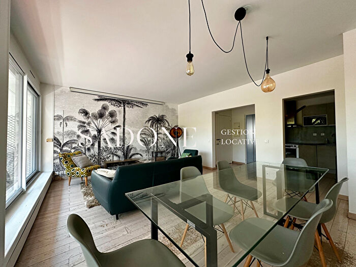 Neuilly-sur-Seine, Parc de Neuilly : Appartement 3 pièces à louer