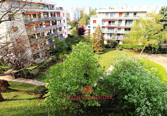 Appartement à louer - Mazurières, Rueil-Malmaison - 1 pièce