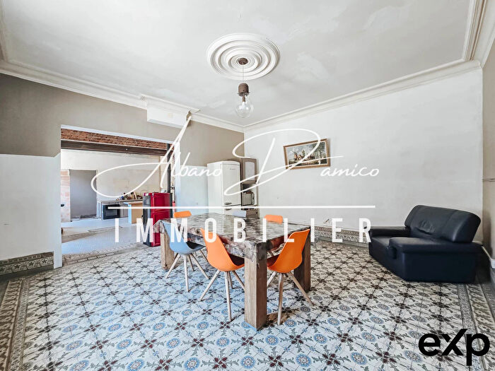 Maison à vendre - Marcoing - 9 pièces - 4 chambres