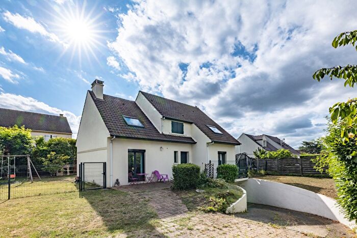 Maison à vendre - Carrières-sous-Poissy, Les Oiseaux - 6 pièces - 4 chambres